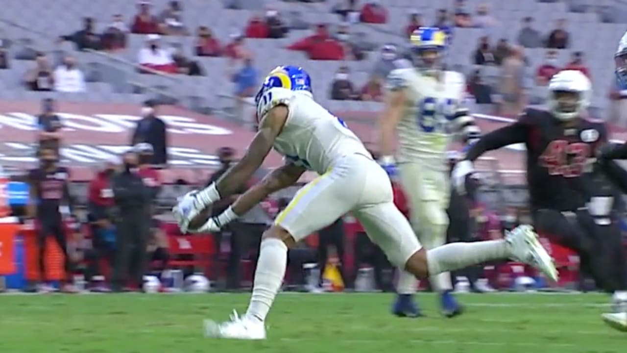 Rams WR Josh Reynolds reaches down for stellar scooping grab vs. Cardinals