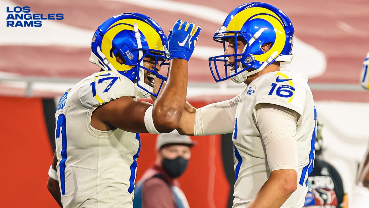 PHOTOS: Rams take on the Buccaneers on Monday Night Football