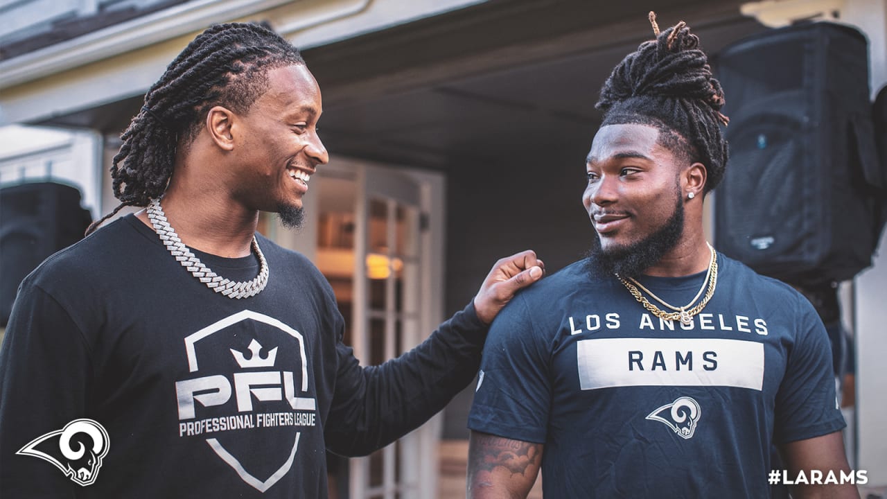 Todd Gurley counsels rookies at BBQ with HOFer Eric Dickerson