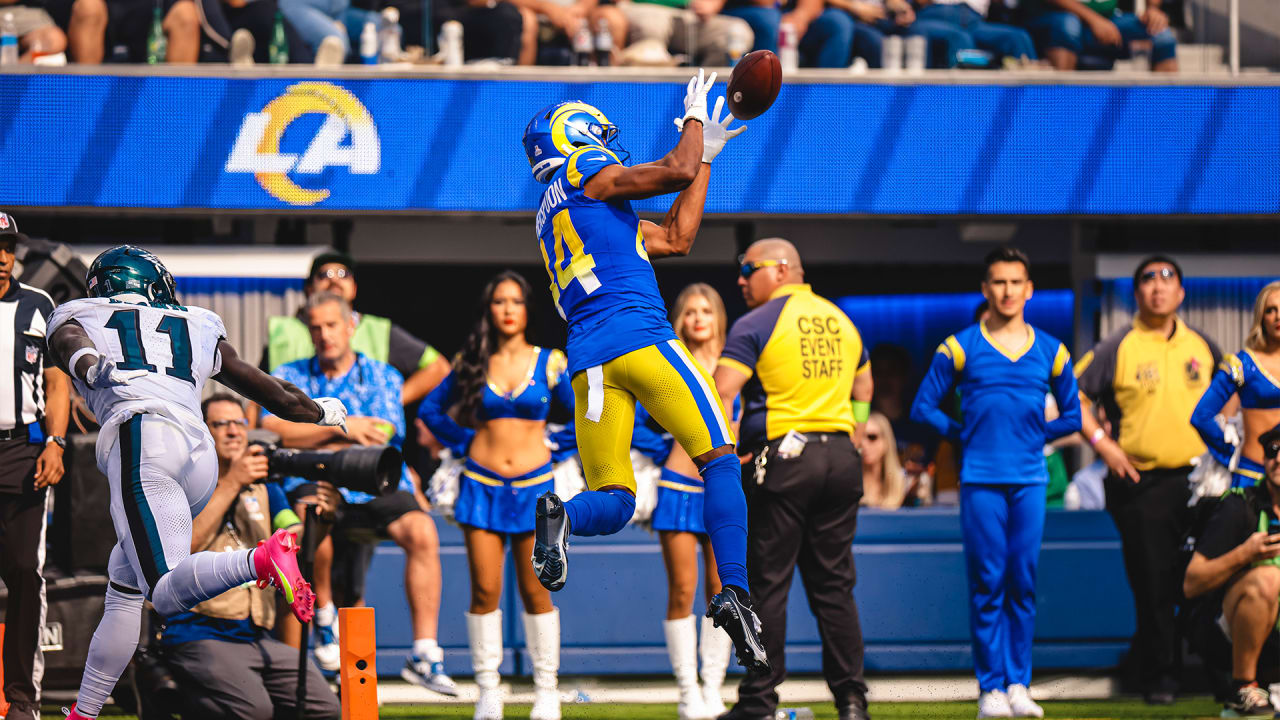 Los Angeles Rams defensive back Ahkello Witherspoon undercuts route to ...