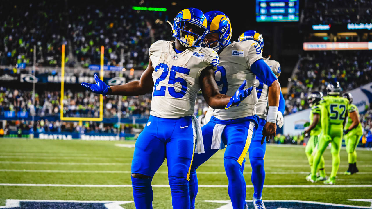 Highlights: Rams RB Sony Michel cuts back for untouched walk-in ...