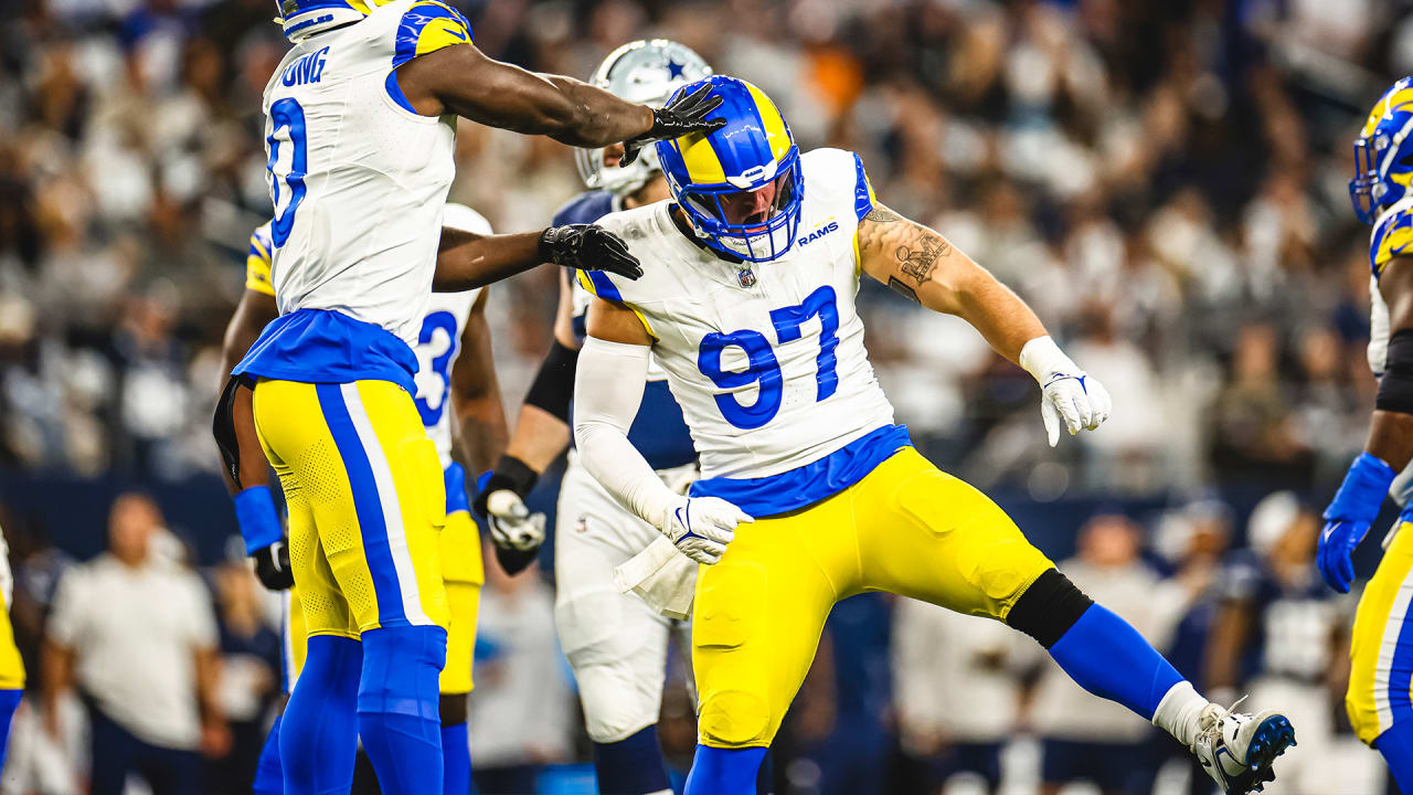 Los Angeles Rams outside linebacker Michael Hoecht takes down Cowboys ...