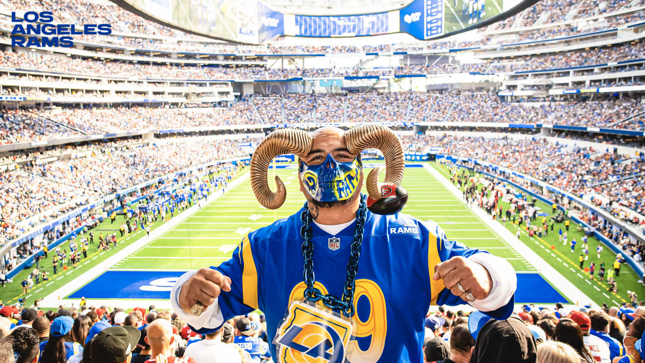 FAN PHOTOS: Fans attend Rams regular-season finale against San ...