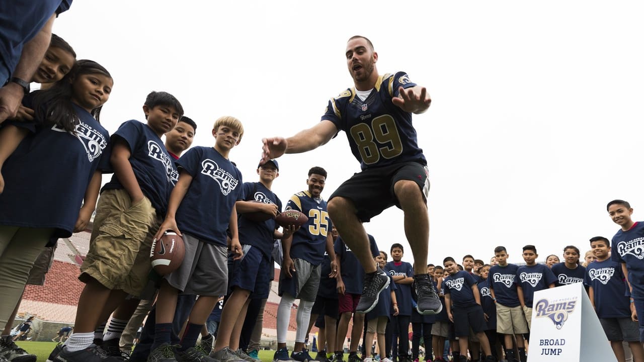 PHOTOS: Rams PLAY 60 Day at Coliseum