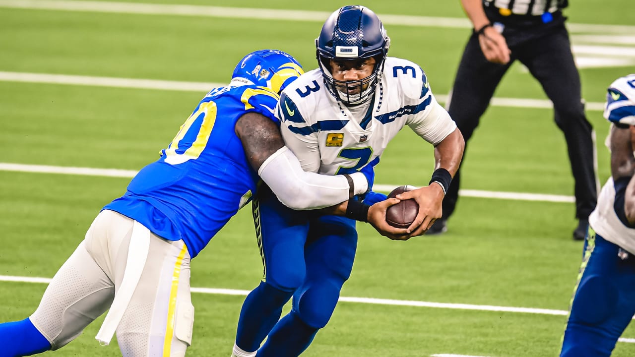 Michael Brockers swims his way to Seahawks QB Russell Wilson for sack