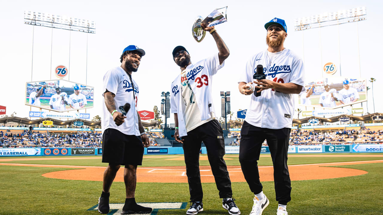 City of Champions: Rams players & Vince Lombardi Trophy visit Los ...