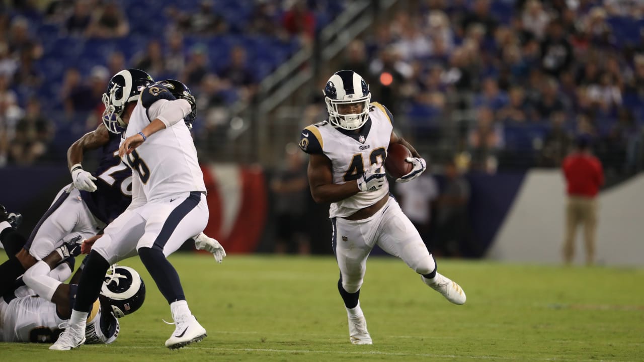 John Kelly Runs For 40-yard Gain