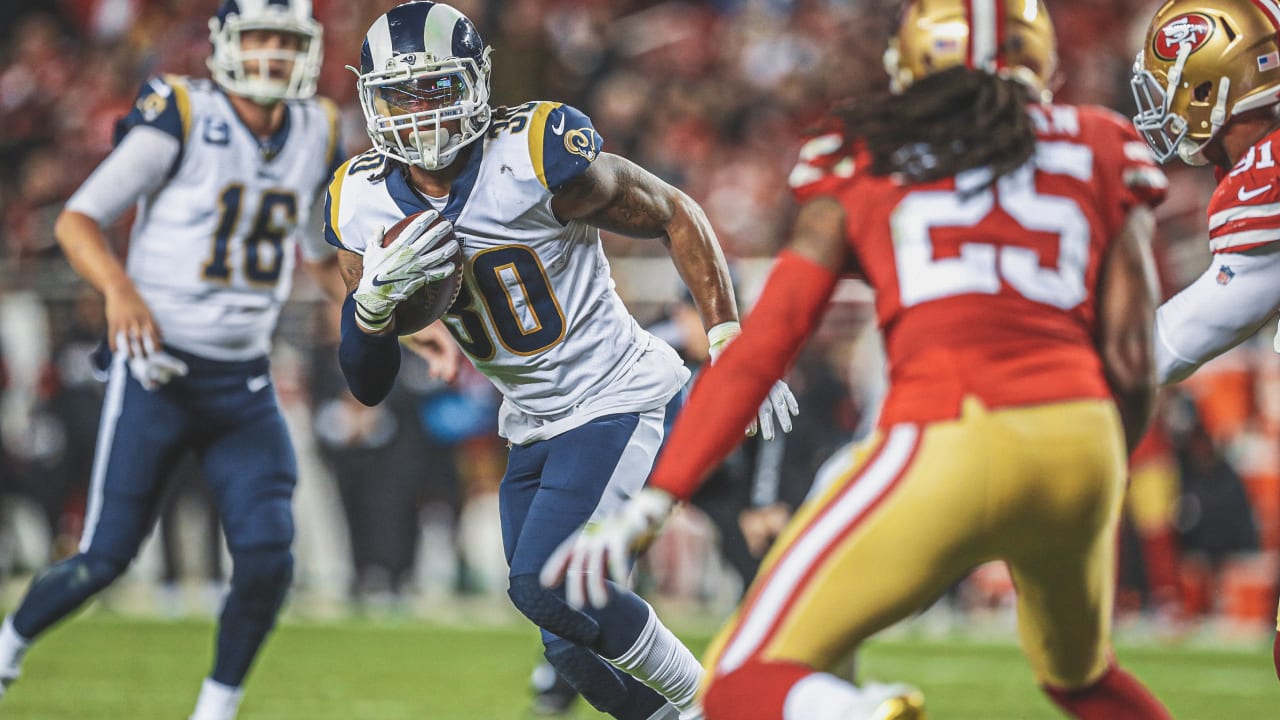 Todd Gurley runs for 5-yard touchdown
