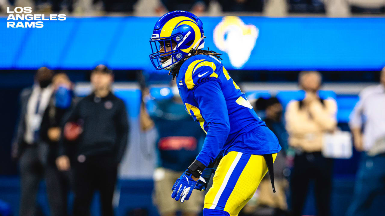Los Angeles Rams linebacker Travin Howard officially signs restricted ...