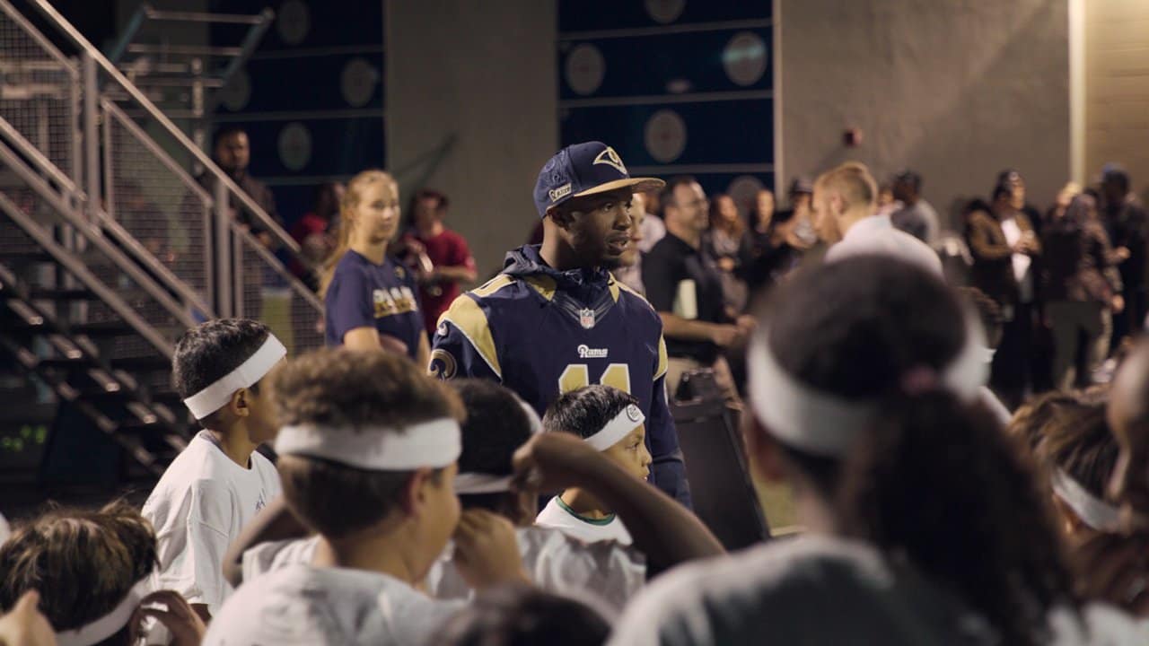 Rams PLAY 60 with 24 Hour Fitness