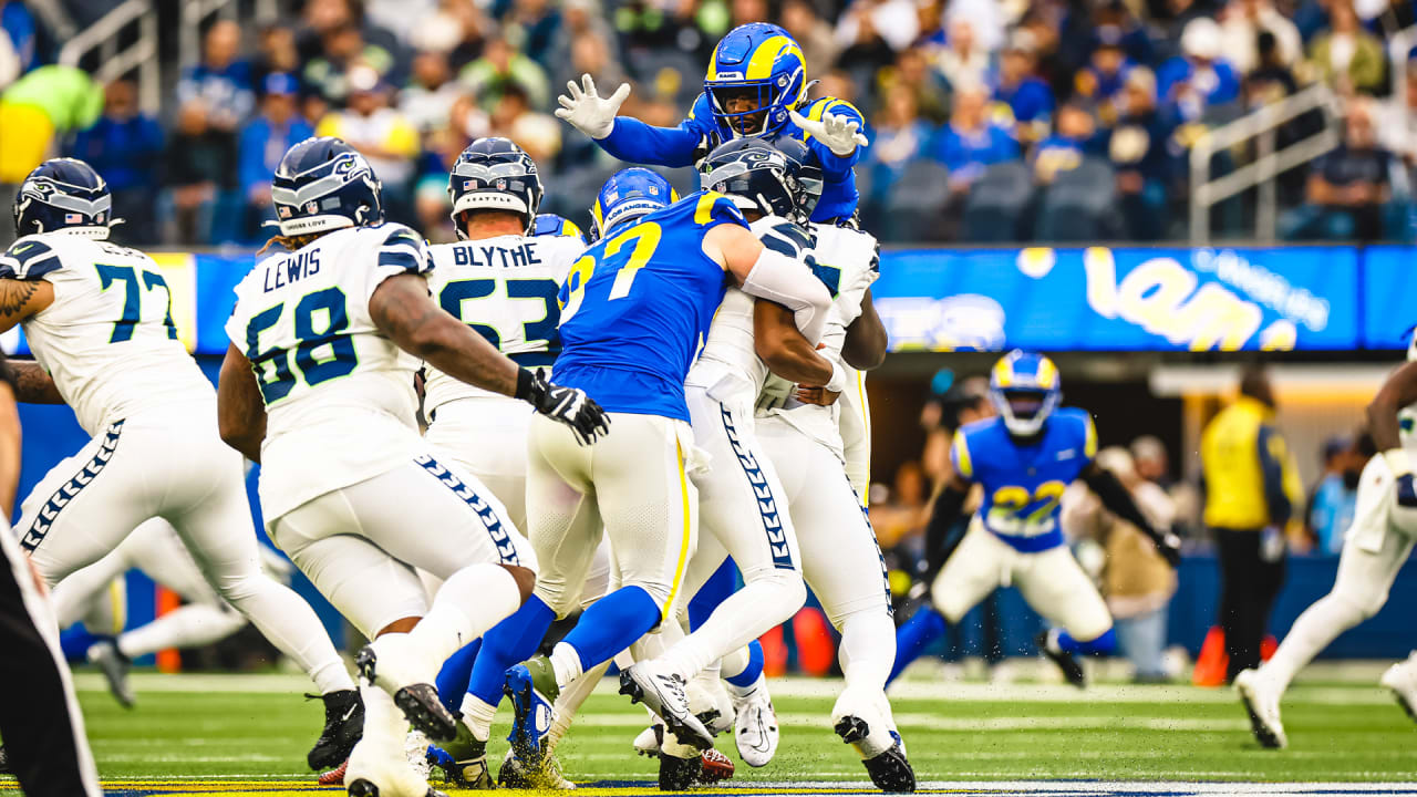 Los Angeles Rams defensive tackle Michael Hoecht strip-sacks ...