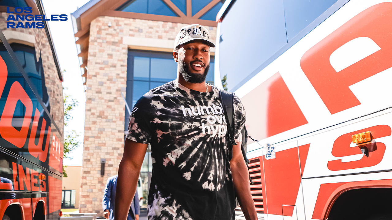 PHOTOS: Rams arrive to Empower Field at Mile High for final preseason ...