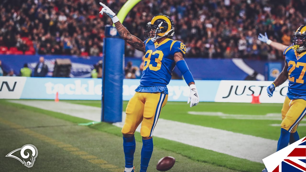 Goff throws 31-yard strike down seam to Josh Reynolds for TD