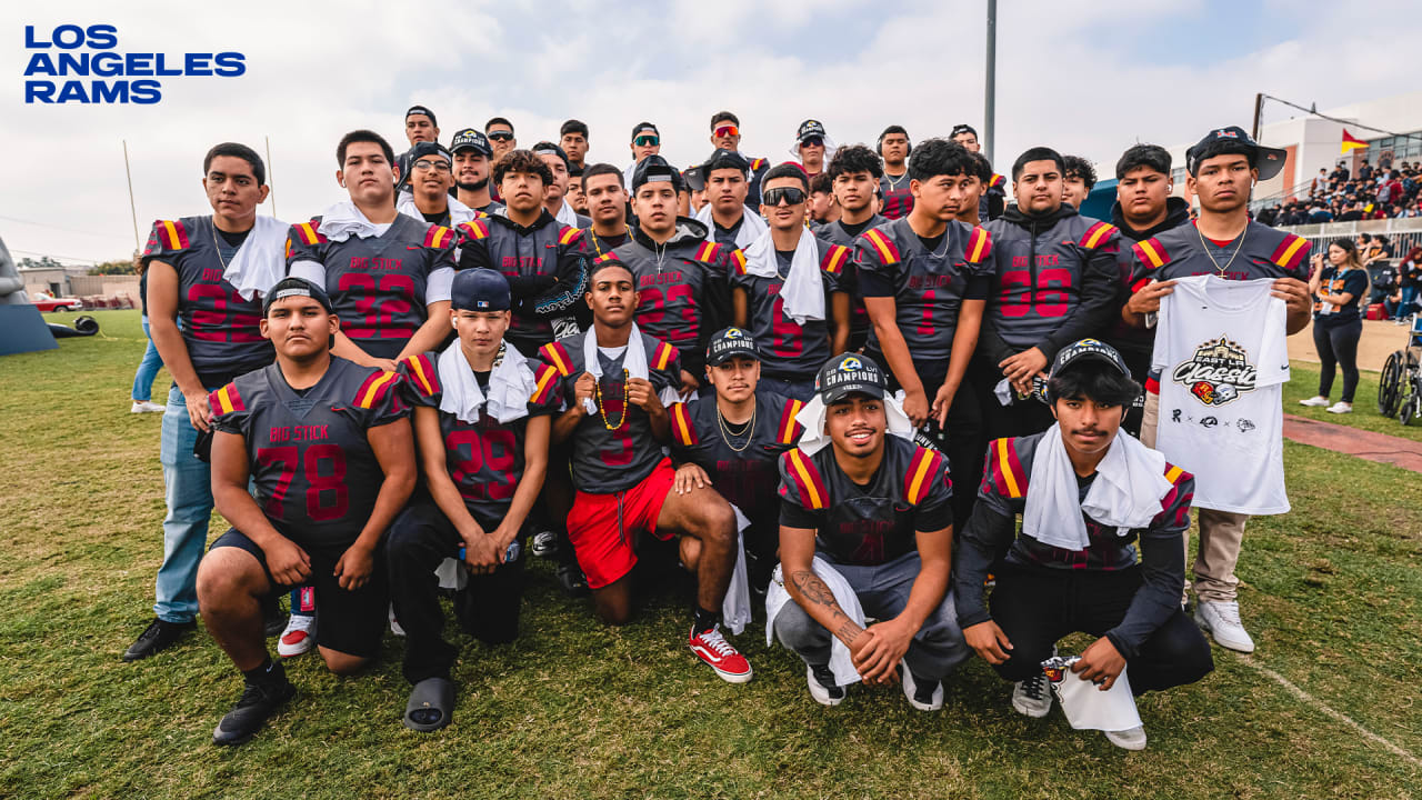 COMMUNITY PHOTOS: Rams & Nike donate to Garfield & Roosevelt High ...