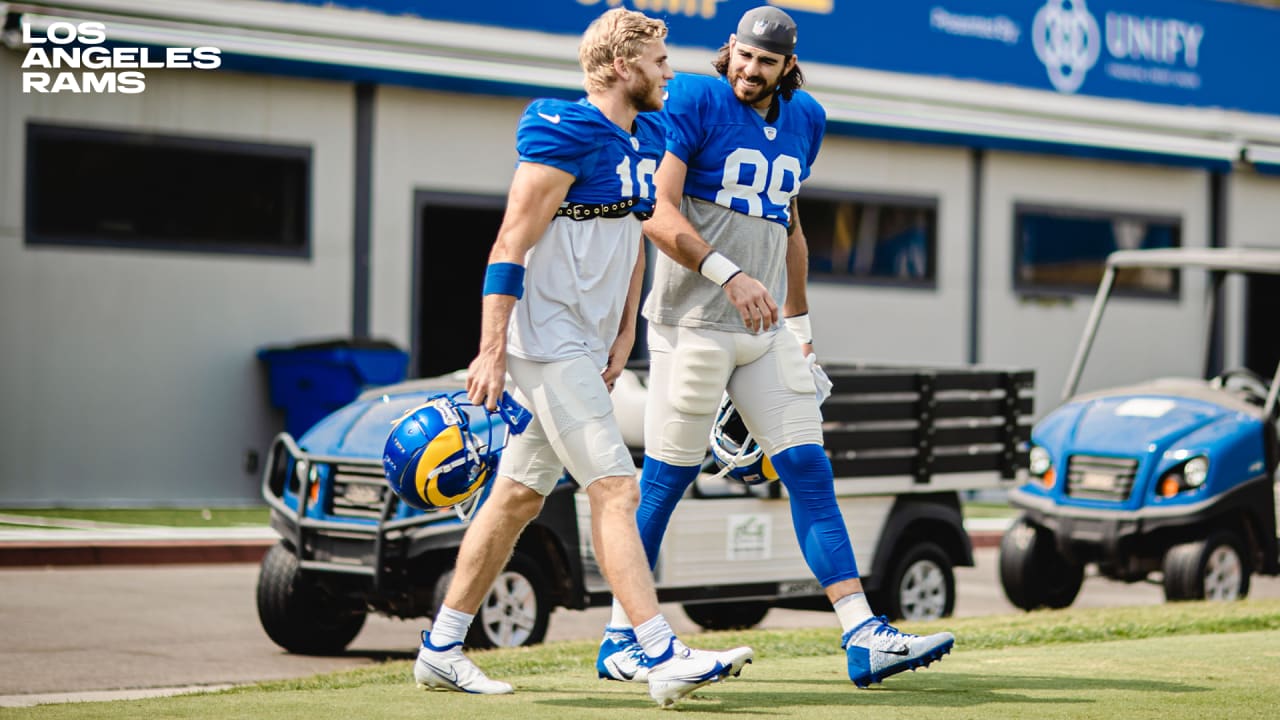 PHOTOS: Meet the tight ends + wide receivers