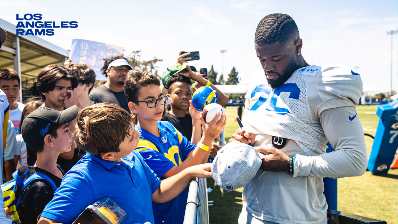 FAN PHOTOS: Rams fans fill the seats for a mid-week training camp practice