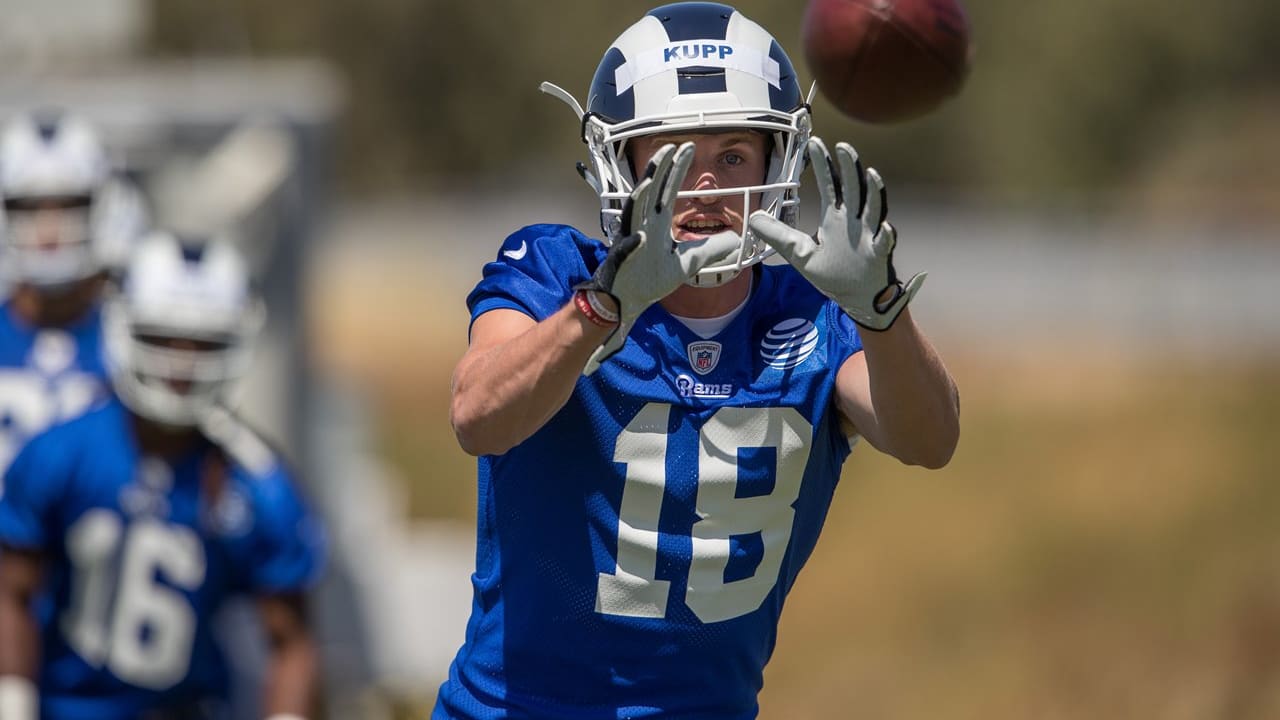 PHOTOS: Rams Rookies Hit the Field