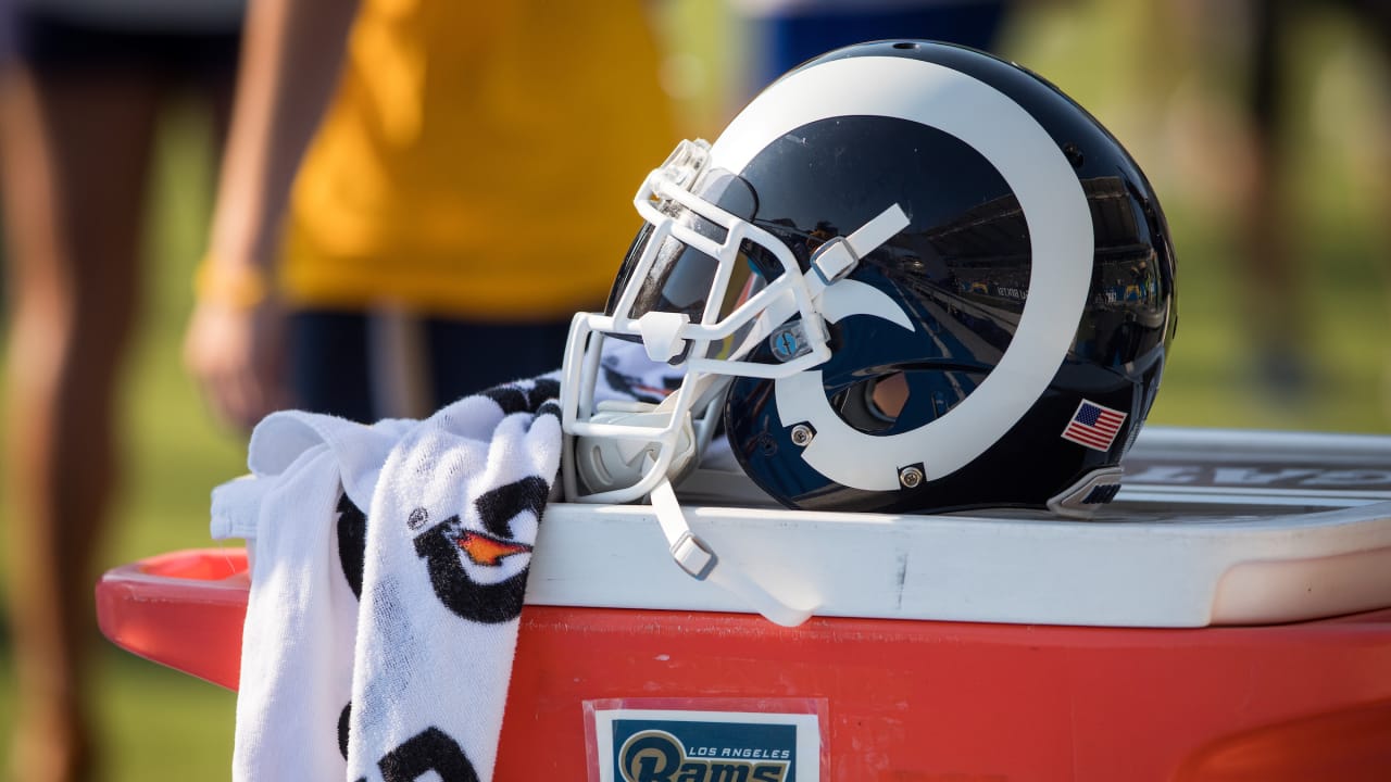 Rams Sign DT Chunky Clements
