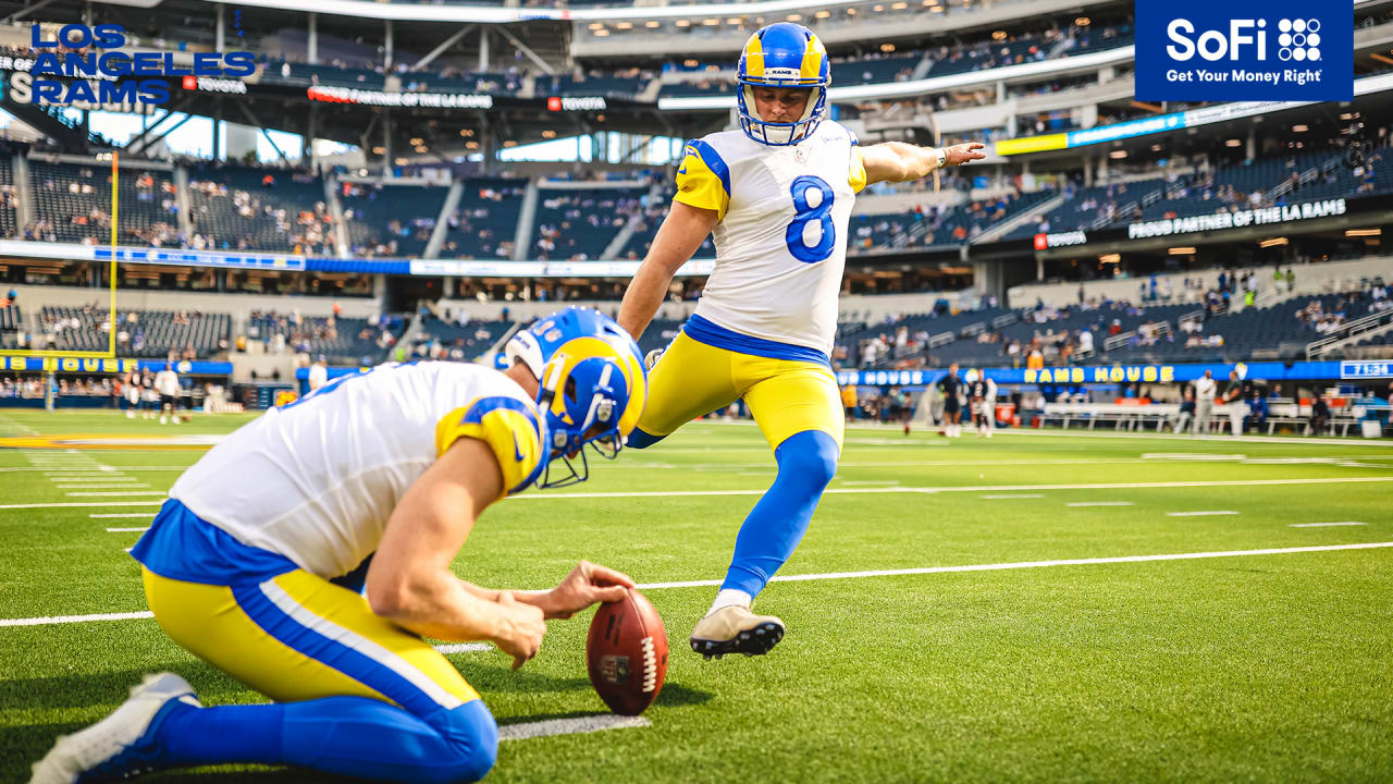 PHOTOS: Rams hit the field at SoFi Stadium for pregame warmups ahead of ...