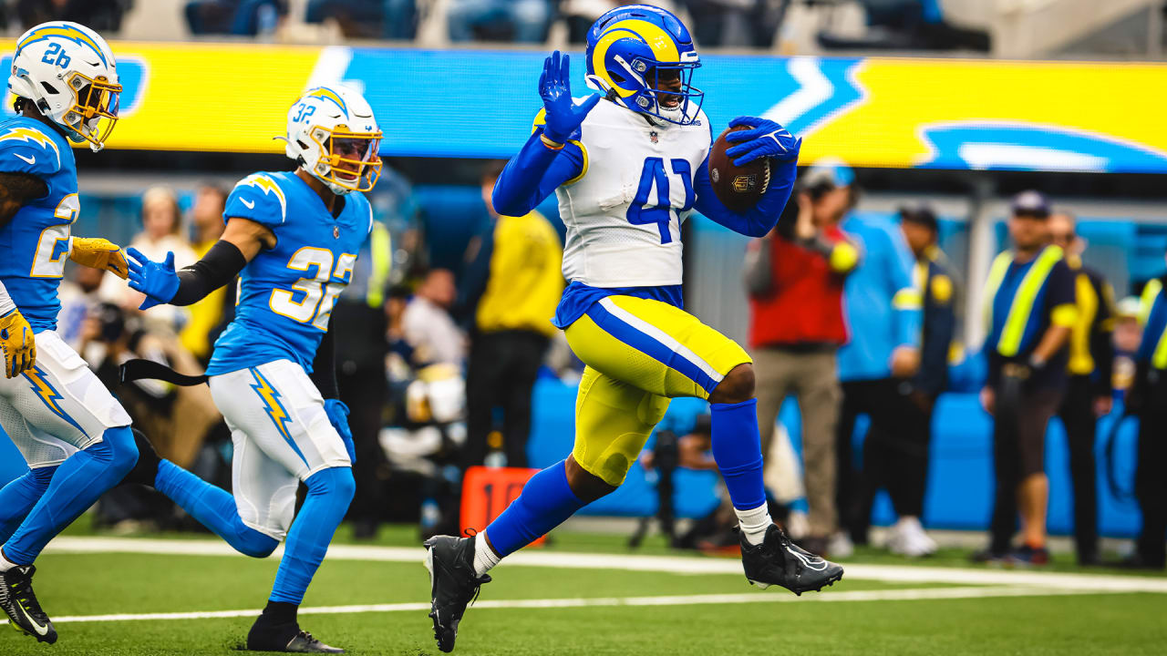 Los Angeles Rams running back Malcolm Brown 23-yard rushing touchdown ...