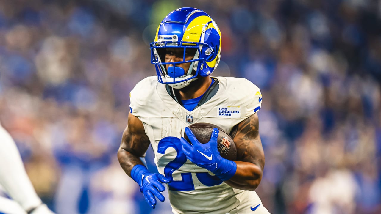 Los Angeles Rams running back rushes in for a 3-yard touchdown | Week 4 ...