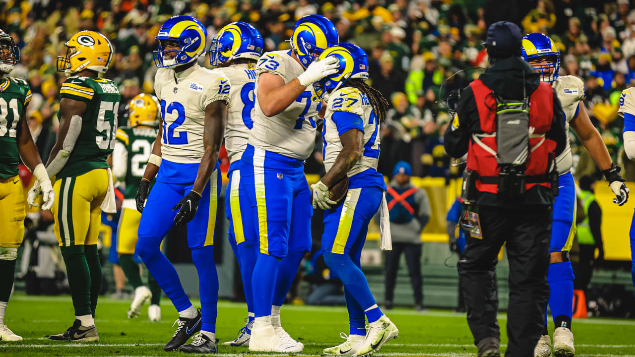 Highlights: Rams RB Darrell Henderson Jr. absorbs heavy contact on 6 ...