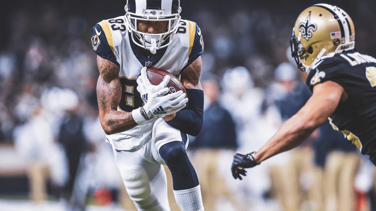 Rams dial Reynolds' number on reverse for sneaky 16-yard run