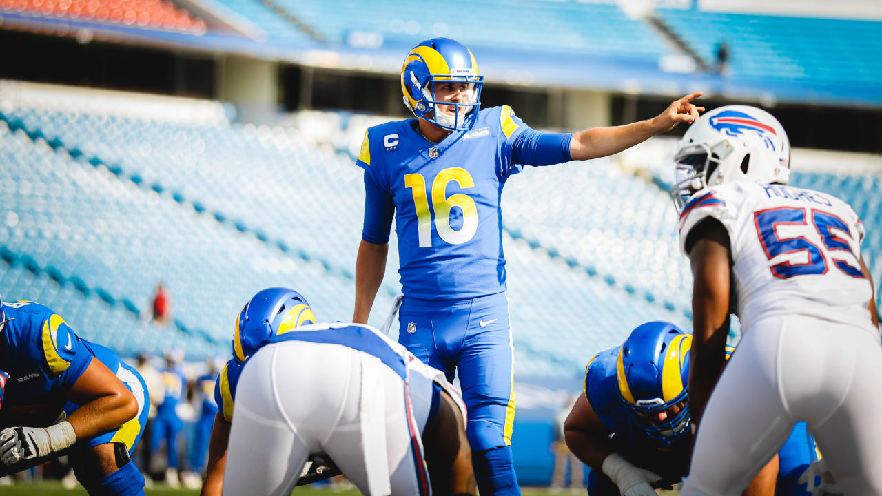 Jared Goff rushes for a 1-yard touchdown vs. Buffalo Bills
