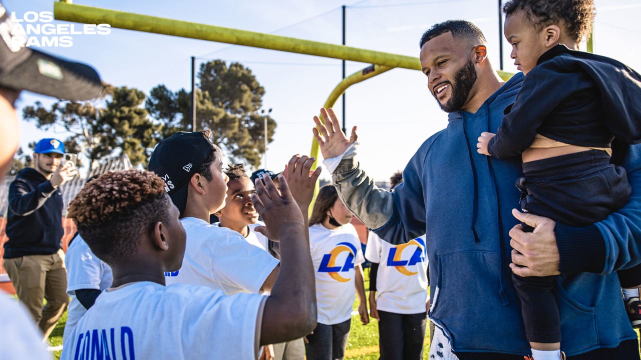 COMMUNITY PHOTOS: Aaron Donald joins the Watts Rams at Dymally Field ...