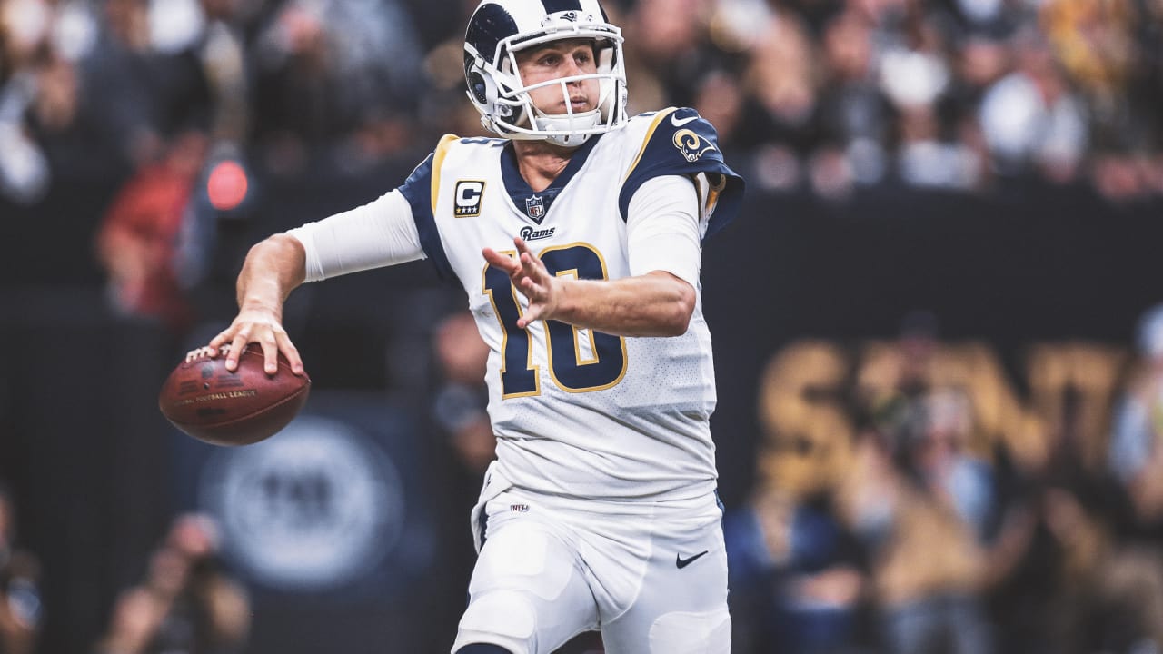 Goff's laser throw to Reynolds nets 19 yards