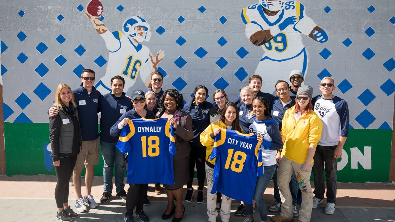 PHOTOS: Rams Join with City Year L.A. to Beautify Dymally High School