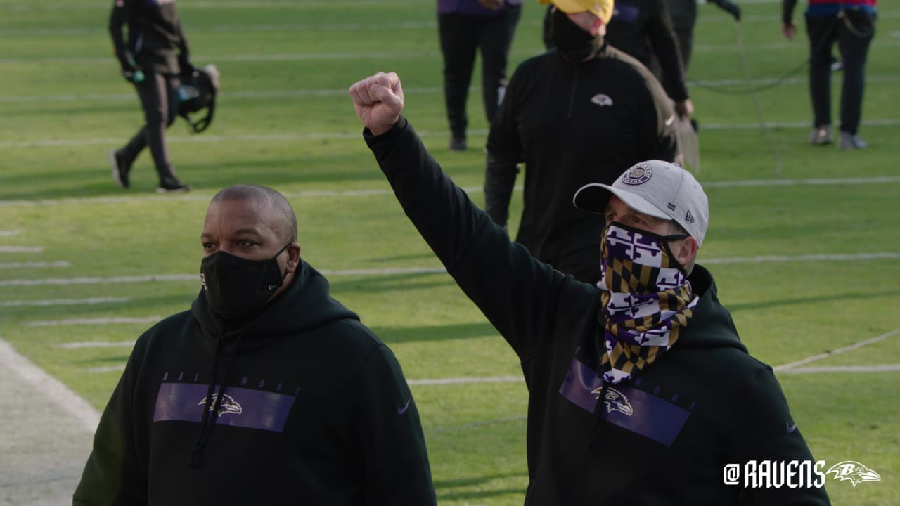 Ravens' Sideline Reaction at End of Titans Playoff Win