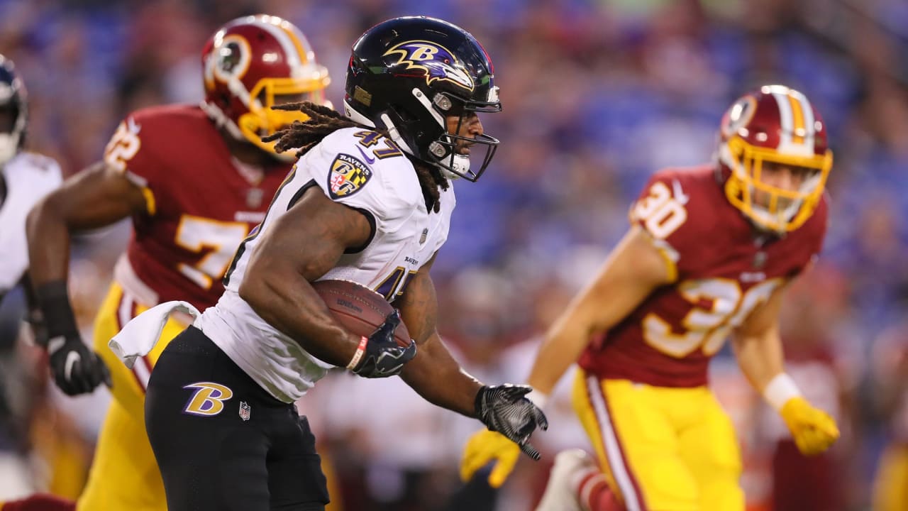 Highlight: De'Lance Turner Weaves Through Pack for 28 Yards