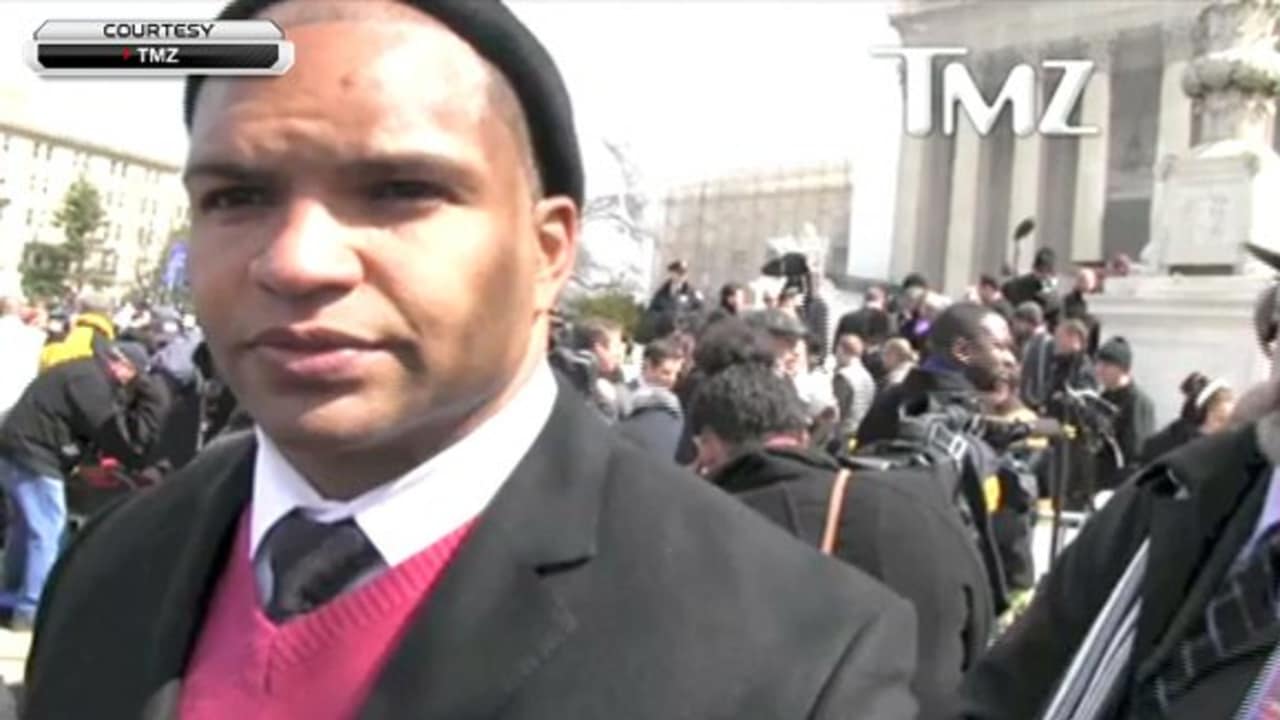 Brendon Ayanbadejo stands against Prop 8