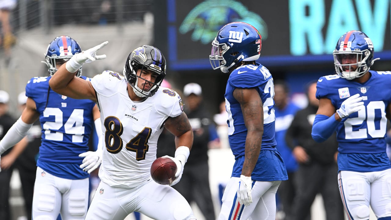Josh Oliver Makes Amazing One-Handed Grab | Ravens-Giants Week 6 Highlights