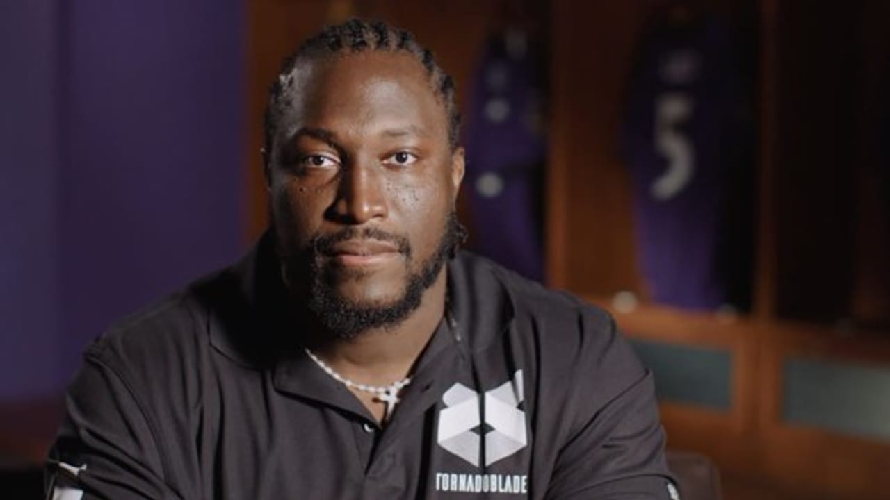 Stephane Nembot Speaks In French