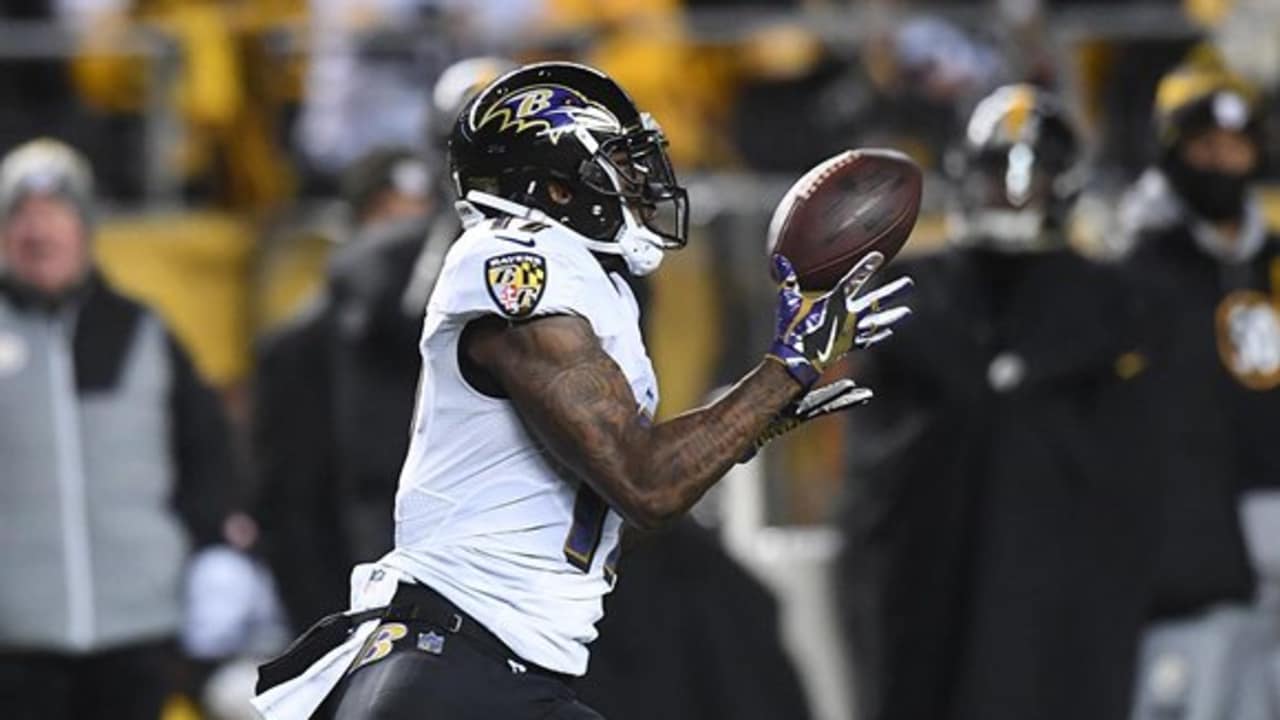 Highlight: Mike Wallace Gets Wide Open for 40 Yards