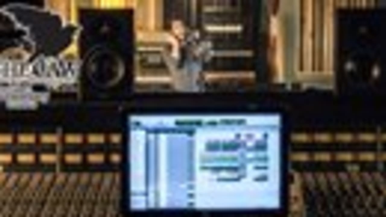 The Caw: Justin Tucker Sings Opera In Web Ad