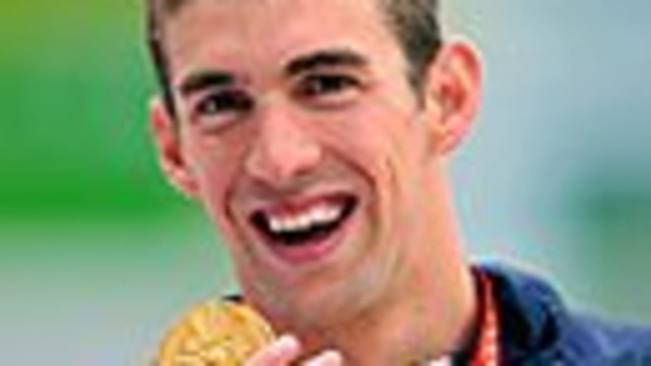 Ravens Weigh in on Phelps' Golds