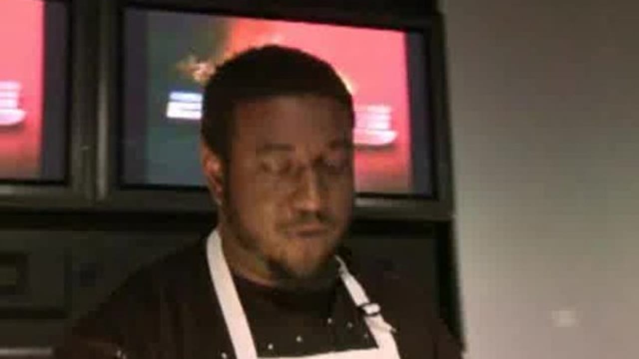 2009 Ravens Report: Jared Gaither charity cook off