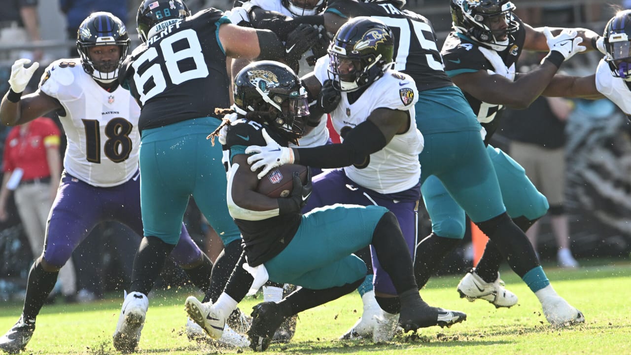 Patrick Queen Is a Heat-Seeking Missile | Ravens-Jaguars Highlights