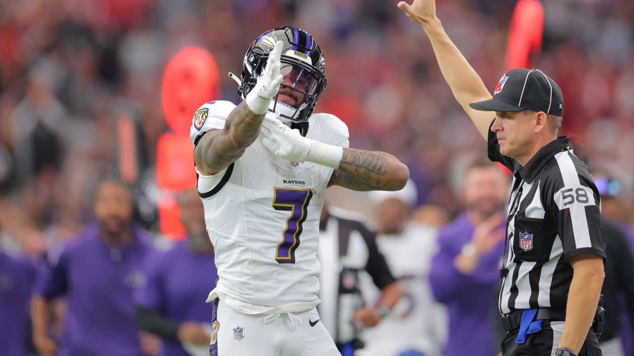 Rashod Bateman Steals an Interception From Defensive Back | Ravens ...