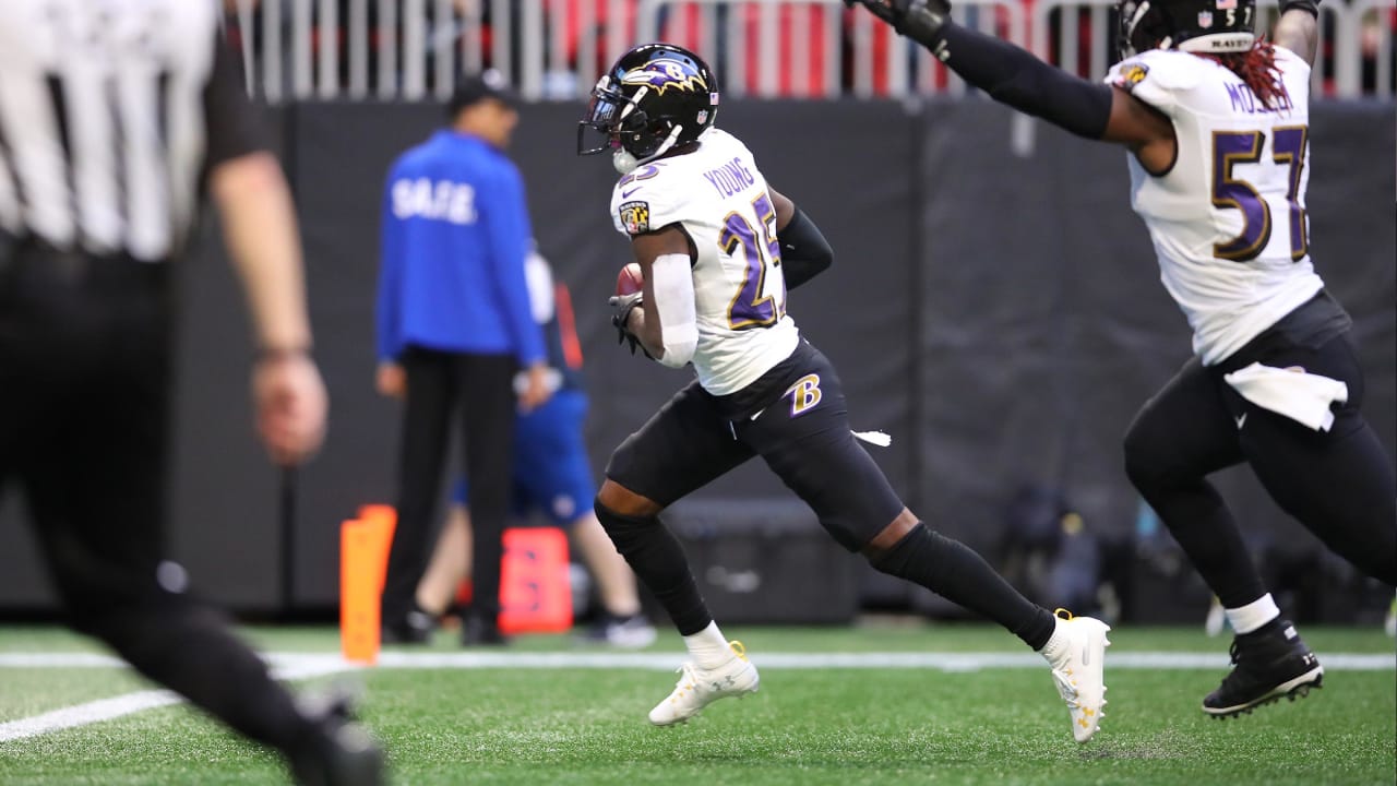 Highlight: Tavon Young Returns Fumble for Touchdown