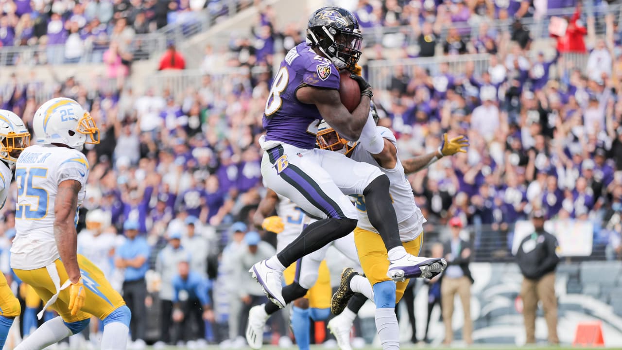 Los Angeles Chargers vs Baltimore Ravens, Week 6, October 17, 2021 ...