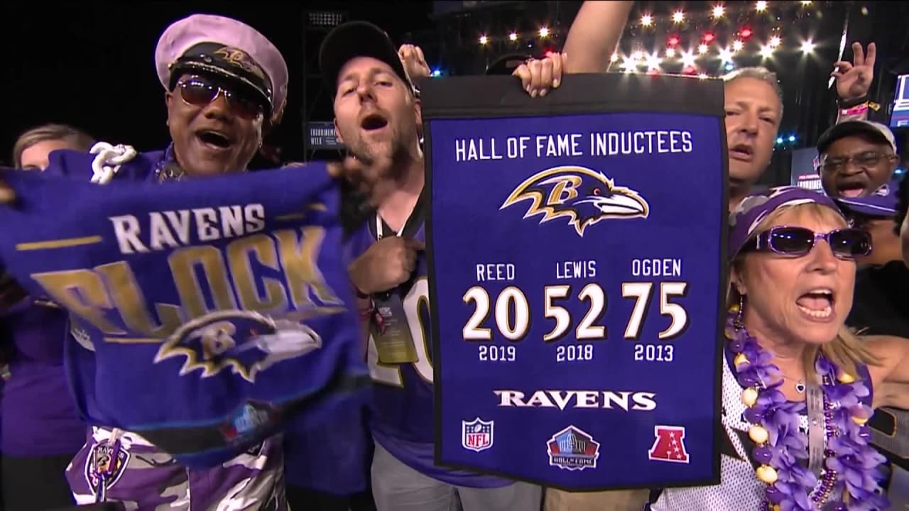 Ed Reed Takes the HOF Stage With a Huge Cigar