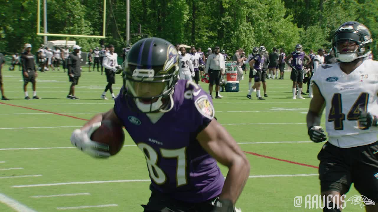 Camp Highlight: Joe Horn Jr. Snags One-Handed Catch