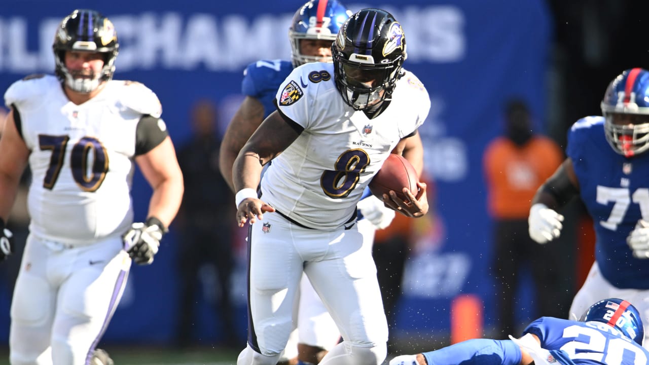 Mark Andrews Holds on to Catch Despite Big Hit | Ravens-Giants Week 6 ...