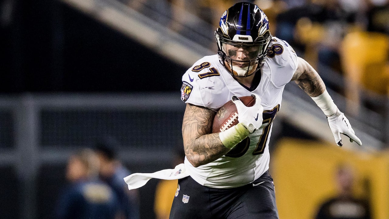 Former Ravens Tight End Maxx Williams Signs With Cardinals