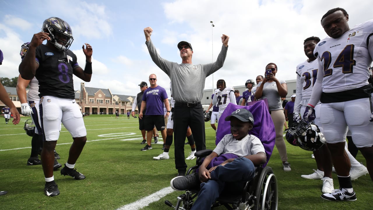 Mo Gaba Visits Ravens Practice