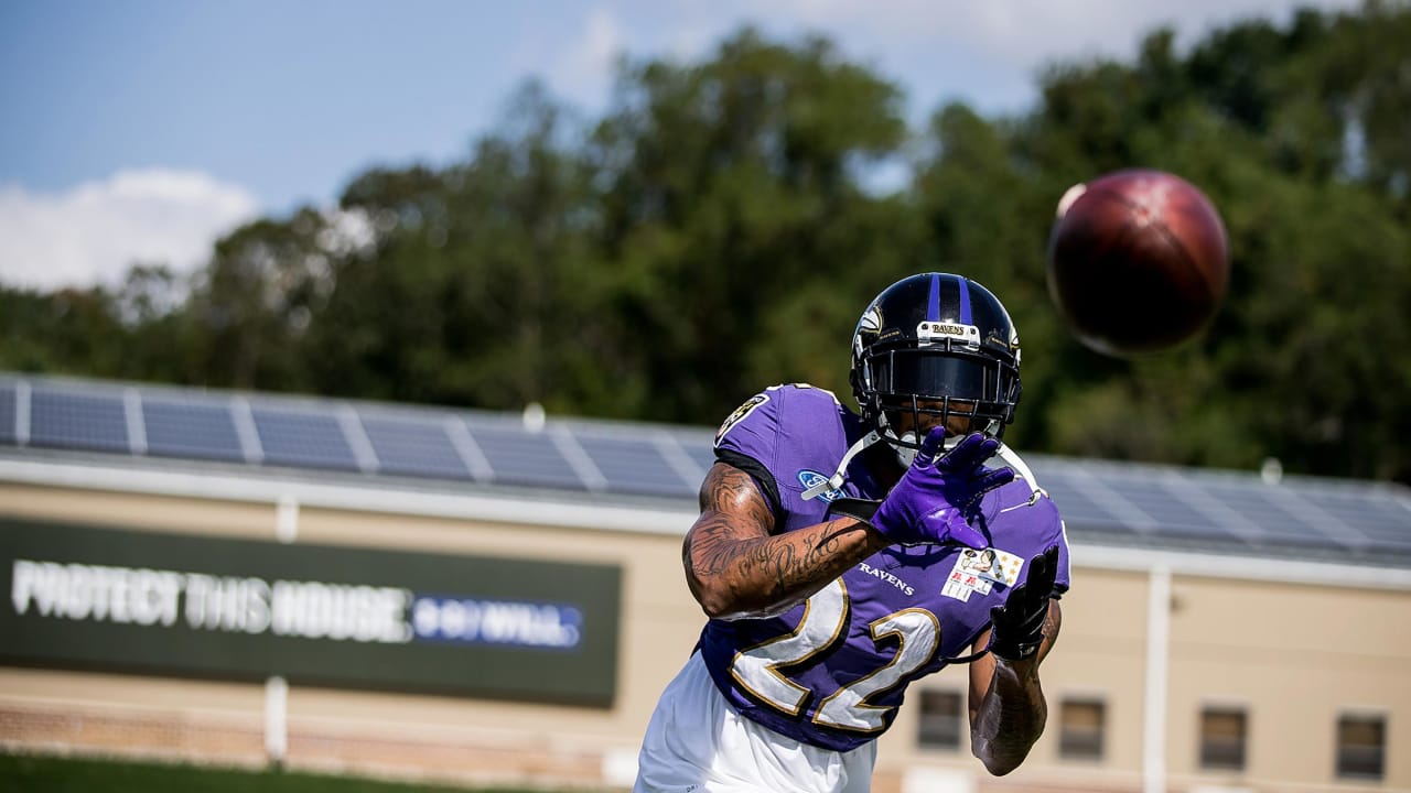 Photos: Ravens Getting Ready to Go to Cleveland